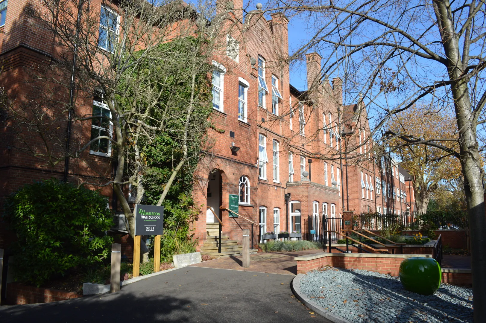 Wimbledon High School GDST — Navigatr